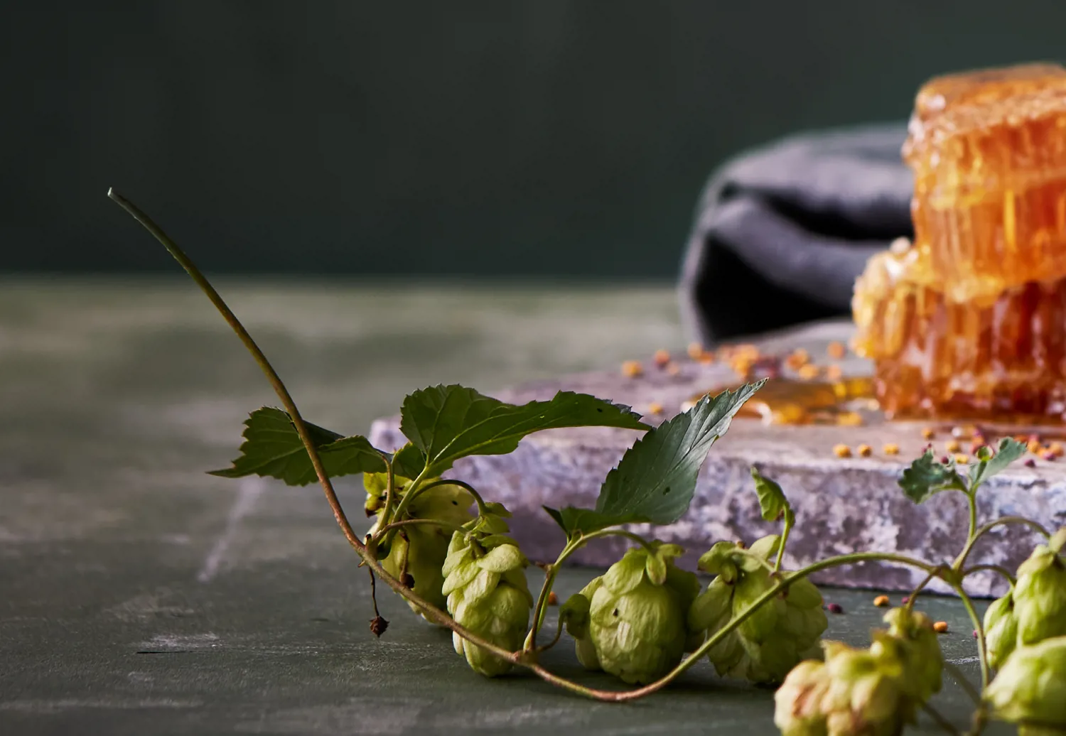 Dansk Mjød - Vikingernes Mjød. MacArthur Beverages